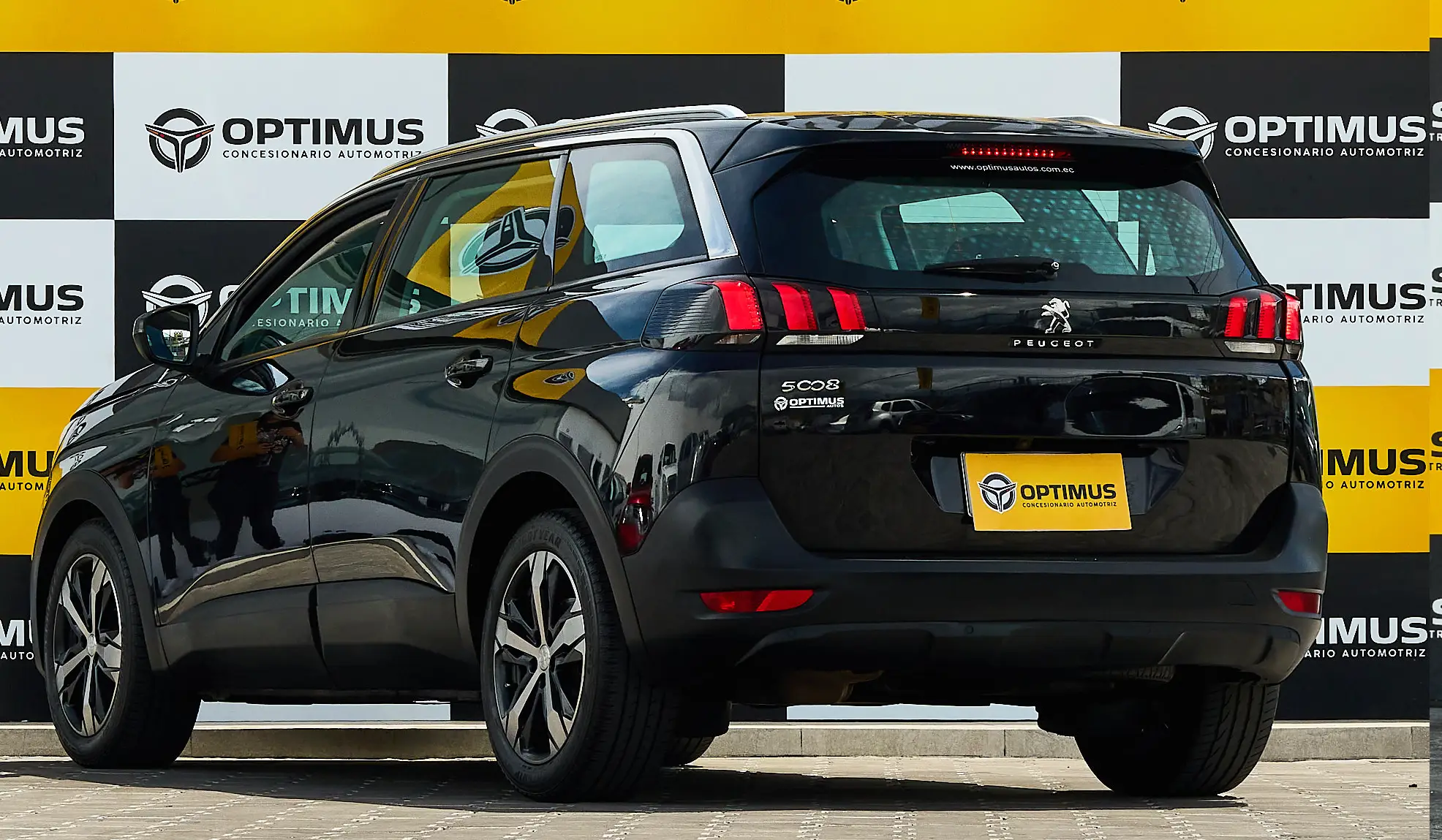 Peugeot 5008N AC 1.6 5P 4X2 TA – Carros De Venta – Optimus Autos – Autos en Venta Ambato